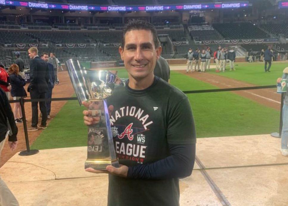 Roberto Magallanes, mexicano campeón con los Bravos en la Serie Mundial ...