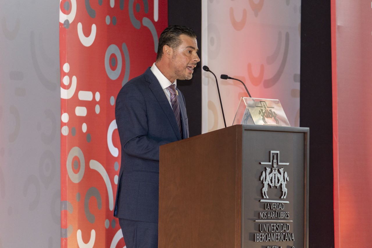 Mario Patrón presenta su tercer informe de labores