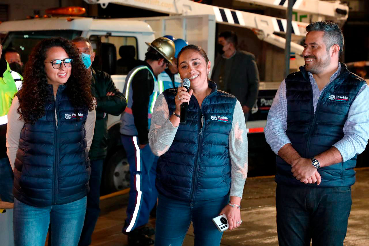 Entrega Ayuntamiento luminarias con tecnología LED en San Jerónimo ...